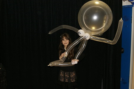 Sculpteur de ballons performeur ballons et magicien ballons